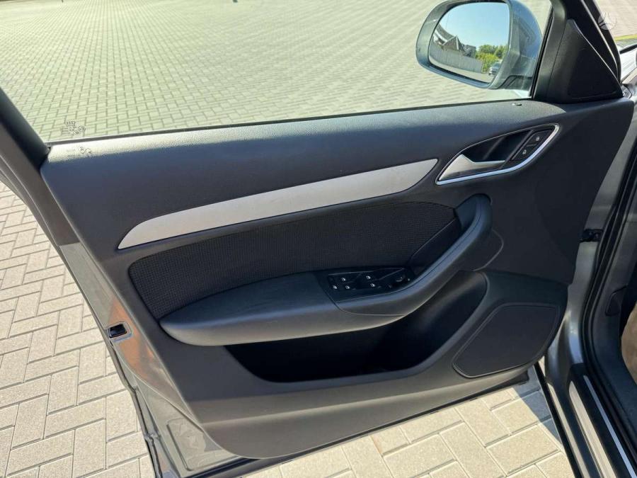 Pelēks Audi Q3 2014 Telšiai, ar dzinēja tilpumu 1.97 L un nobraukumu 132 tūkst. km par 12300 €, foto 21 vietnē AUTOMOTO.COM.LV