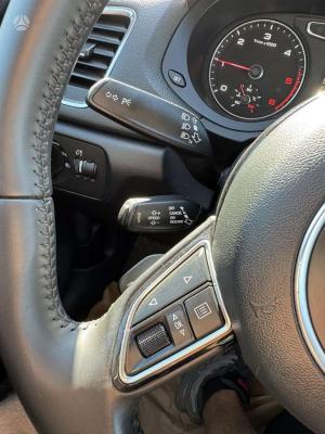 Pelēks Audi Q3 2014 Telšiai, ar dzinēja tilpumu 1.97 L un nobraukumu 132 tūkst. km par 12300 €, foto 36 vietnē AUTOMOTO.COM.LV