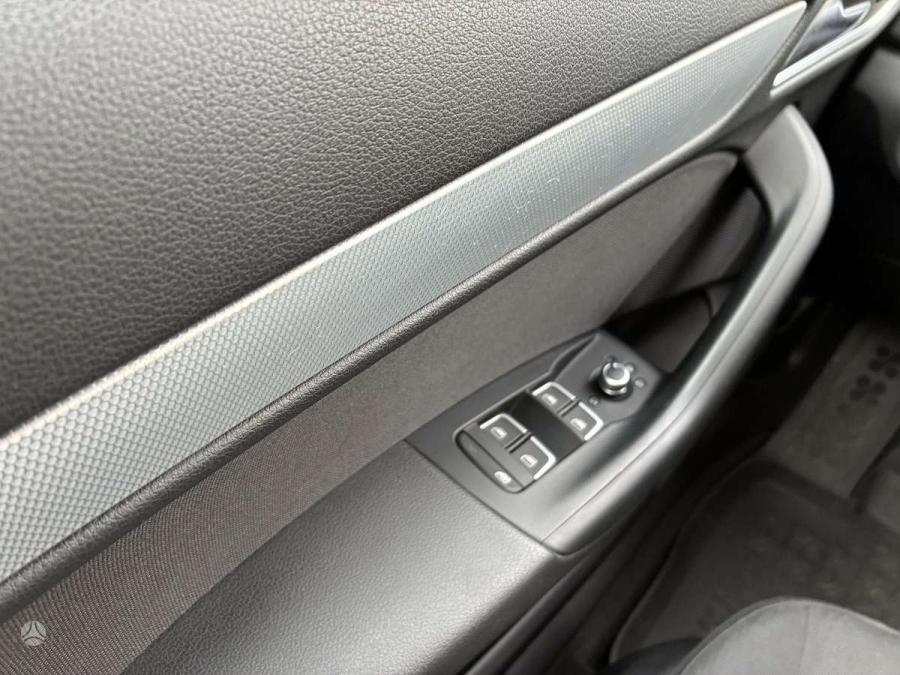 Grey Audi Q3 2014 in Kaunas, with an engine capacity of 1.97 L and mileage of 237 thousand km for 7900 €, photo 9 on AUTOMOTO.COM.LV