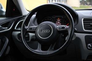 Grey Audi Q3 2015 in Vilnius, with an engine capacity of 1.98 L and mileage of 262 thousand km for 10900 €, photo 20 on AUTOMOTO.COM.LV