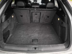 Grey Audi Q3 2015 in Siauliai, with an engine capacity of 1.98 L and mileage of 268 thousand km for 5900 €, photo 17 on AUTOMOTO.COM.LV