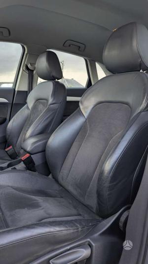 Grey Audi Q3 2015 in Kaunas, with an engine capacity of 1.97 L and mileage of 258 thousand km for 10700 €, photo 10 on AUTOMOTO.COM.LV