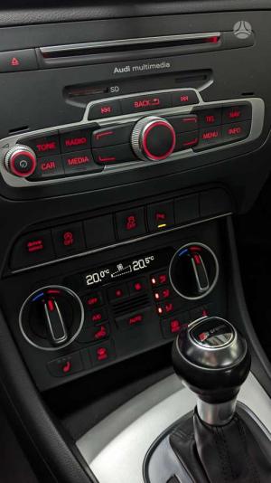 Grey Audi Q3 2015 in Kaunas, with an engine capacity of 1.97 L and mileage of 258 thousand km for 10700 €, photo 9 on AUTOMOTO.COM.LV