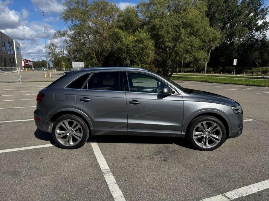 Grey Audi Q3 2015 in Siauliai, with an engine capacity of 1.98 L and mileage of 269 thousand km for 9200 €, photo 3 on AUTOMOTO.COM.LV