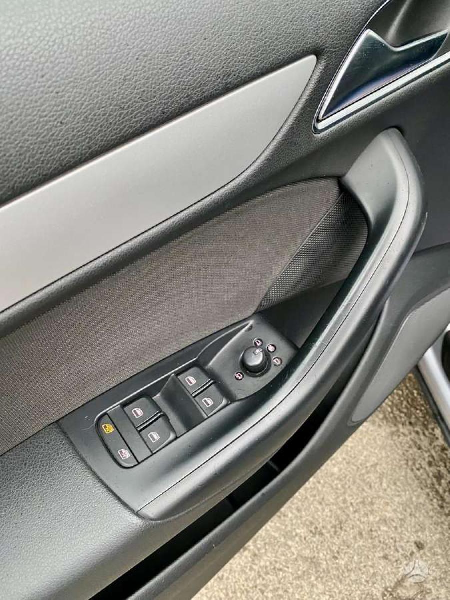 Grey Audi Q3 2016 in Siauliai, with an engine capacity of 1.97 L and mileage of 184 thousand km for 11300 €, photo 17 on AUTOMOTO.COM.LV