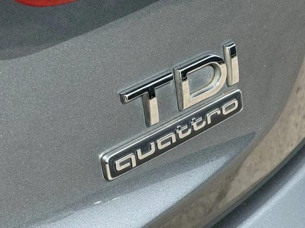 Pelēks Audi Q3 2017 Rīga, ar dzinēja tilpumu 2.00 L un nobraukumu 179 tūkst. km par 15500 €, foto 8 vietnē AUTOMOTO.COM.LV