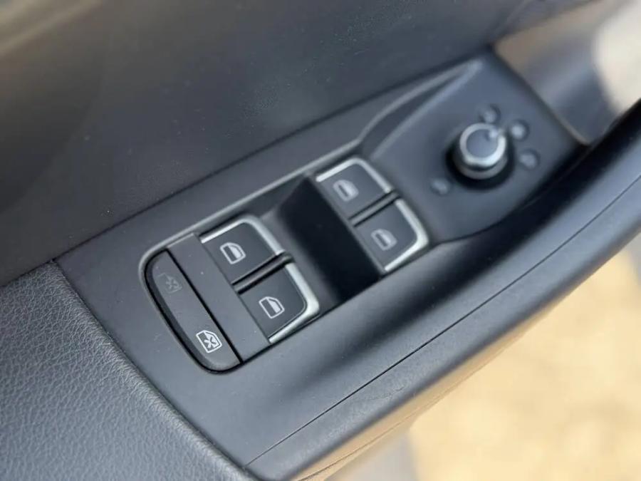 Pelēks Audi Q3 2017 Rīga, ar dzinēja tilpumu 2.00 L un nobraukumu 179 tūkst. km par 15500 €, foto 15 vietnē AUTOMOTO.COM.LV