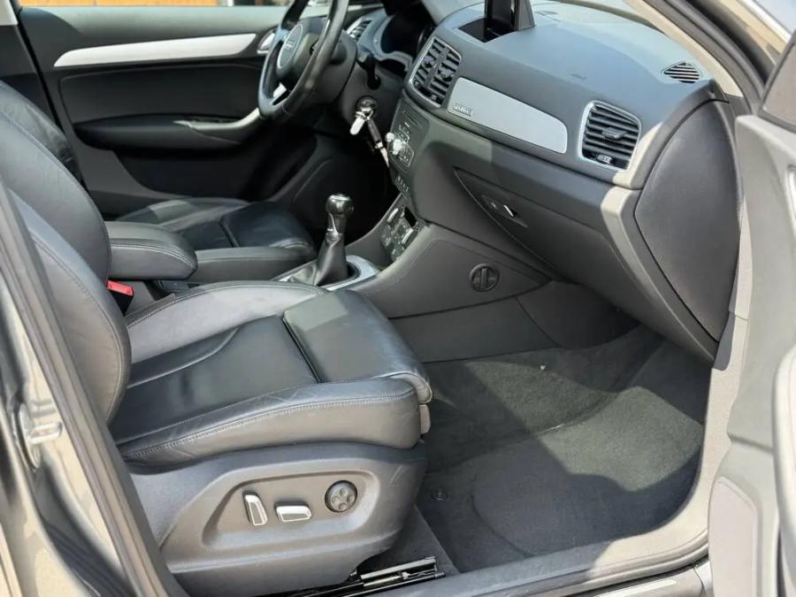 Pelēks Audi Q3 2017 Rīga, ar dzinēja tilpumu 2.00 L un nobraukumu 179 tūkst. km par 15500 €, foto 16 vietnē AUTOMOTO.COM.LV