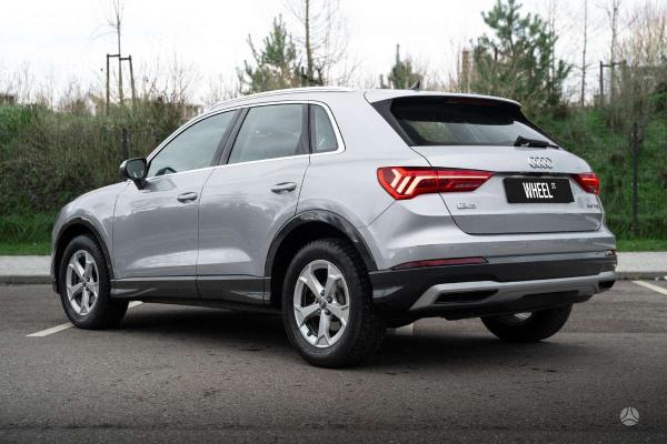 Pelēks Audi Q3 2019 Viļņa, ar dzinēja tilpumu 1.50 L un nobraukumu 168 tūkst. km par 19900 €, foto 3 vietnē AUTOMOTO.COM.LV