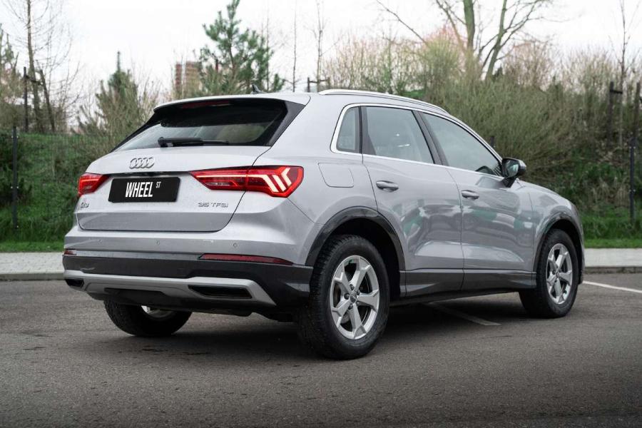 Grey Audi Q3 2019 in Vilnius, with an engine capacity of 1.50 L and mileage of 168 thousand km for 19900 €, photo 6 on AUTOMOTO.COM.LV