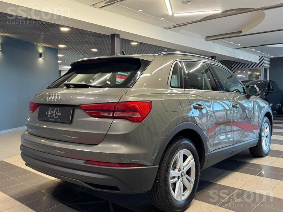 Grey Audi Q3 2019 in Riga, with an engine capacity of 1.50 L and mileage of 159 thousand km for 21490 €, photo 3 on AUTOMOTO.COM.LV