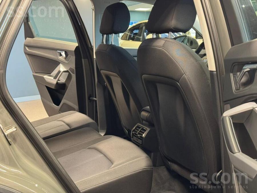 Grey Audi Q3 2019 in Riga, with an engine capacity of 1.50 L and mileage of 159 thousand km for 21490 €, photo 17 on AUTOMOTO.COM.LV