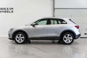 Grey Audi Q3 2019 in Vilnius, with an engine capacity of 1.50 L and mileage of 169 thousand km for 19900 €, photo 5 on AUTOMOTO.COM.LV