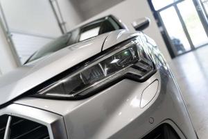 Grey Audi Q3 2019 in Vilnius, with an engine capacity of 1.50 L and mileage of 169 thousand km for 19900 €, photo 10 on AUTOMOTO.COM.LV