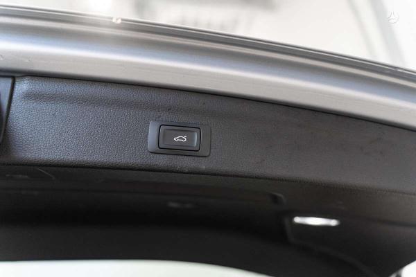 Pelēks Audi Q3 2019 Viļņa, ar dzinēja tilpumu 1.50 L un nobraukumu 169 tūkst. km par 19900 €, foto 10 vietnē AUTOMOTO.COM.LV