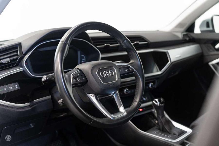 Grey Audi Q3 2019 in Vilnius, with an engine capacity of 1.50 L and mileage of 169 thousand km for 19900 €, photo 12 on AUTOMOTO.COM.LV