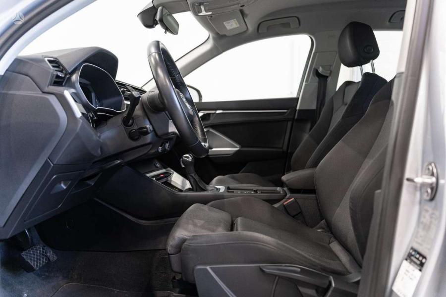 Grey Audi Q3 2019 in Vilnius, with an engine capacity of 1.50 L and mileage of 169 thousand km for 19900 €, photo 13 on AUTOMOTO.COM.LV