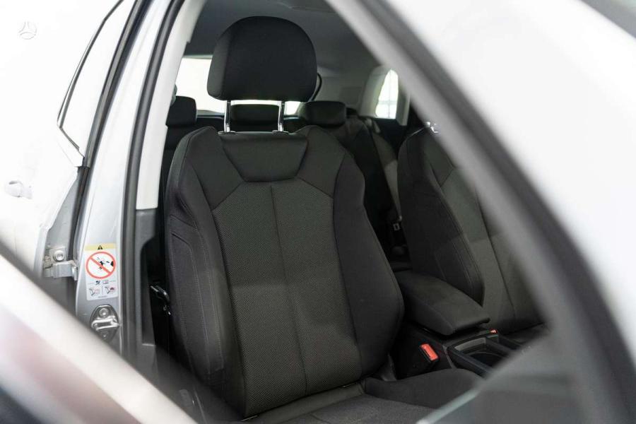 Grey Audi Q3 2019 in Vilnius, with an engine capacity of 1.50 L and mileage of 169 thousand km for 19900 €, photo 20 on AUTOMOTO.COM.LV