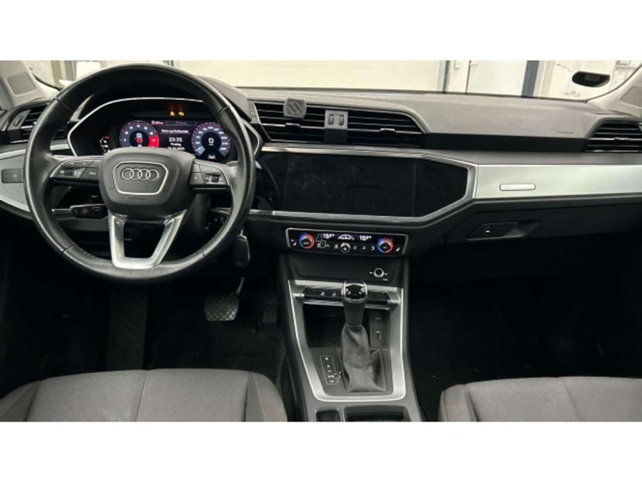 Grey Audi Q3 2020 in Kaunas, with an engine capacity of 1.50 L and mileage of 77 thousand km for 27334 €, photo 5 on AUTOMOTO.COM.LV