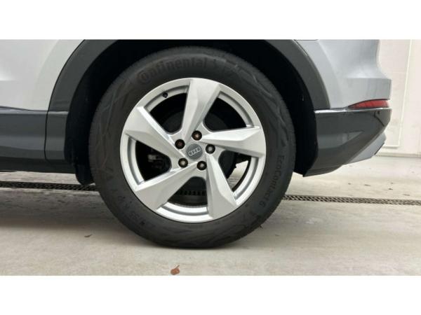Pelēks Audi Q3 2020 Kauņa, ar dzinēja tilpumu 1.50 L un nobraukumu 77 tūkst. km par 27334 €, foto 10 vietnē AUTOMOTO.COM.LV