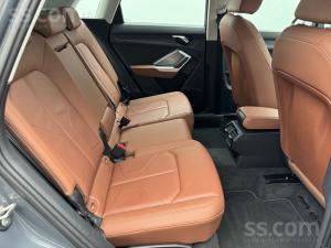 Grey Audi Q3 2020 in Riga, with an engine capacity of 2.00 L and mileage of 175 thousand km for 19900 €, photo 12 on AUTOMOTO.COM.LV