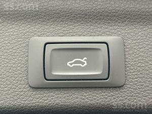 Grey Audi Q3 2020 in Riga, with an engine capacity of 2.00 L and mileage of 175 thousand km for 19900 €, photo 20 on AUTOMOTO.COM.LV