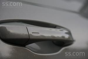 Grey Audi Q3 2020 in Riga, with an engine capacity of 2.00 L and mileage of 181 thousand km for 21990 €, photo 26 on AUTOMOTO.COM.LV