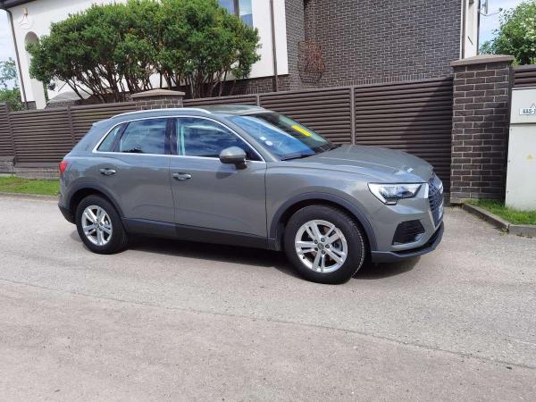 Grey Audi Q3 2020 in Kaunas, with an engine capacity of 1.50 L and mileage of 82 thousand km for 12900 €, photo 3 on AUTOMOTO.COM.LV