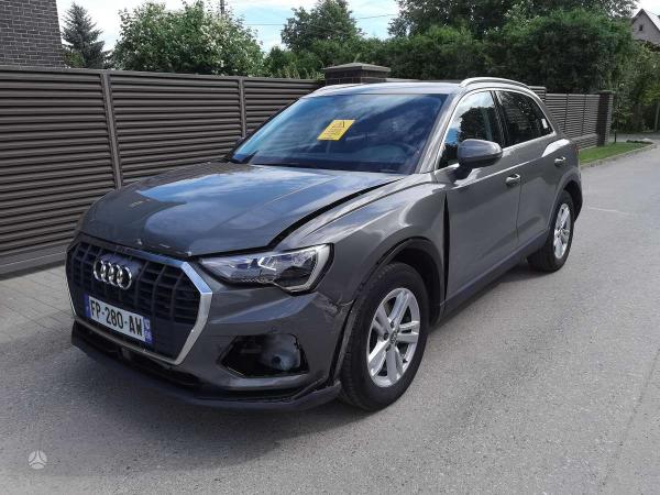 Grey Audi Q3 2020 in Kaunas, with an engine capacity of 1.50 L and mileage of 82 thousand km for 12900 €, photo 9 on AUTOMOTO.COM.LV