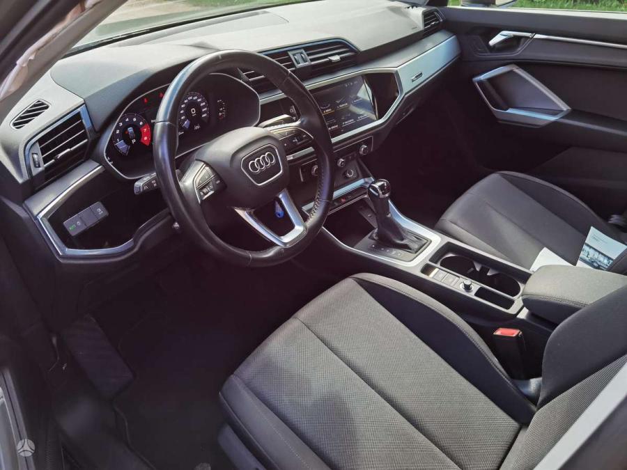 Pelēks Audi Q3 2020 Kauņa, ar dzinēja tilpumu 1.50 L un nobraukumu 82 tūkst. km par 12900 €, foto 23 vietnē AUTOMOTO.COM.LV