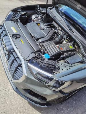 Pelēks Audi Q3 2020 Kauņa, ar dzinēja tilpumu 1.50 L un nobraukumu 82 tūkst. km par 12900 €, foto 26 vietnē AUTOMOTO.COM.LV