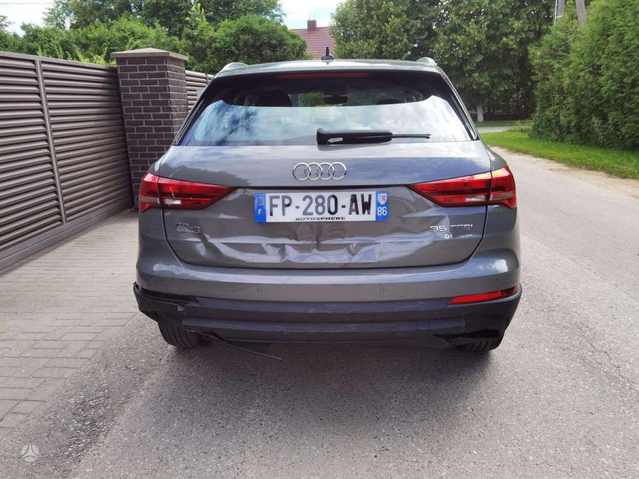 Grey Audi Q3 2020 in Kaunas, with an engine capacity of 1.50 L and mileage of 82 thousand km for 12300 €, photo 5 on AUTOMOTO.COM.LV