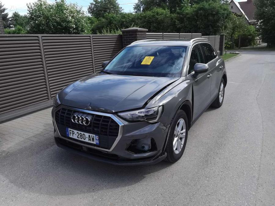 Grey Audi Q3 2020 in Kaunas, with an engine capacity of 1.50 L and mileage of 82 thousand km for 12300 €, photo 8 on AUTOMOTO.COM.LV