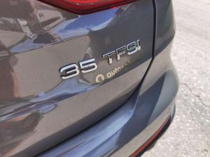 Grey Audi Q3 2020 in Kaunas, with an engine capacity of 1.50 L and mileage of 82 thousand km for 12300 €, photo 21 on AUTOMOTO.COM.LV