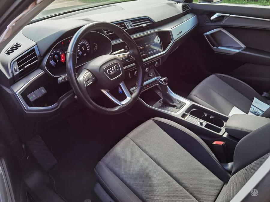Grey Audi Q3 2020 in Kaunas, with an engine capacity of 1.50 L and mileage of 82 thousand km for 12300 €, photo 22 on AUTOMOTO.COM.LV