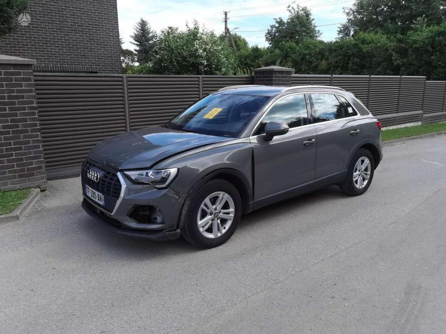 Grey Audi Q3 2020 in Kaunas, with an engine capacity of 1.50 L and mileage of 82 thousand km for 12300 €, photo 27 on AUTOMOTO.COM.LV