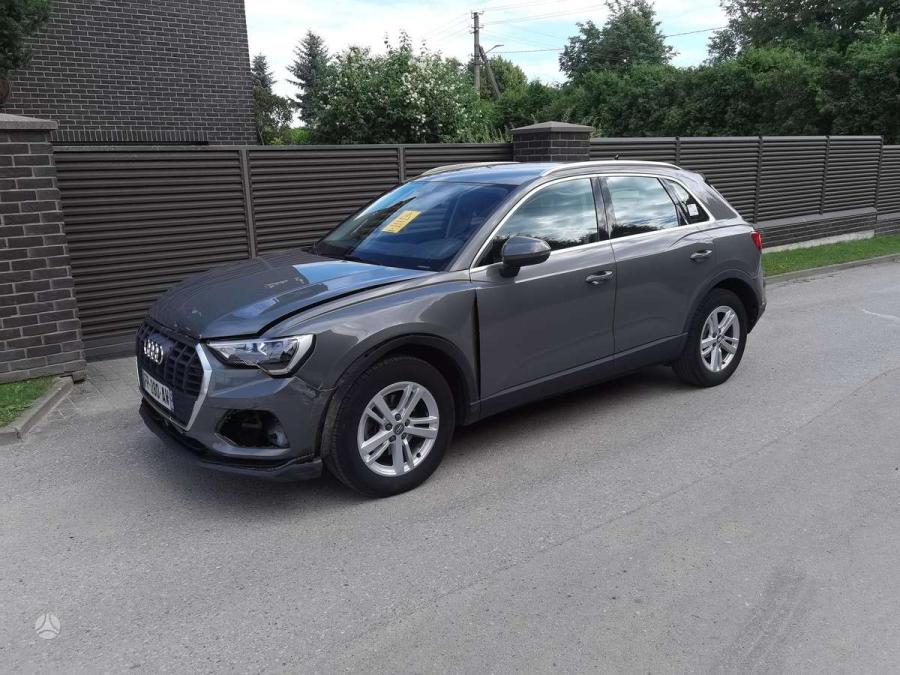Grey Audi Q3 2020 in Kaunas, with an engine capacity of 1.50 L and mileage of 82 thousand km for 12300 €, photo 29 on AUTOMOTO.COM.LV