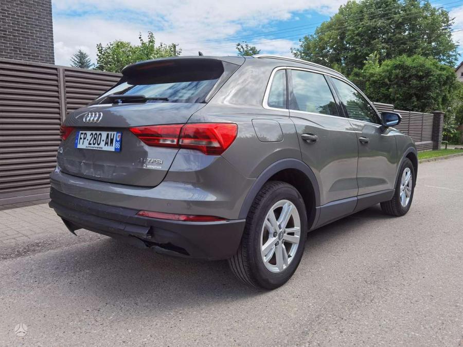 Grey Audi Q3 2020 in Kaunas, with an engine capacity of 1.50 L and mileage of 82 thousand km for 12300 €, photo 31 on AUTOMOTO.COM.LV