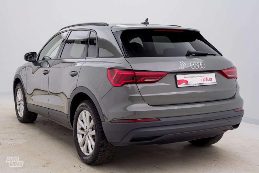 Pelēks Audi Q3 2021 Kauņa, ar dzinēja tilpumu 1.40 L un nobraukumu 48 tūkst. km par 31968 €, foto 5 vietnē AUTOMOTO.COM.LV