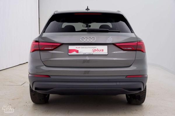 Pelēks Audi Q3 2021 Kauņa, ar dzinēja tilpumu 1.40 L un nobraukumu 48 tūkst. km par 31968 €, foto 8 vietnē AUTOMOTO.COM.LV
