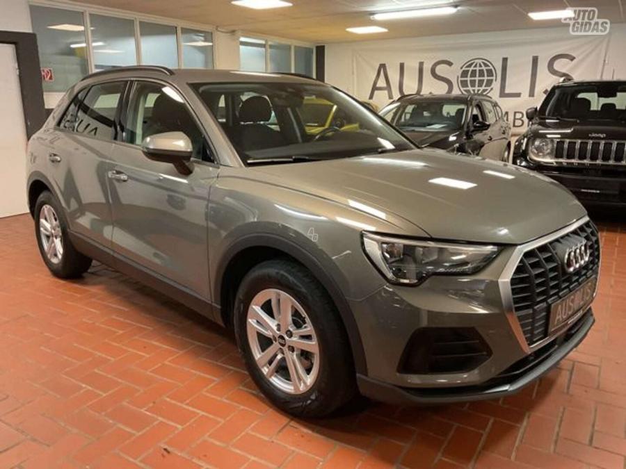 Grey Audi Q3 2021 in Kaunas, with an engine capacity of 1.50 L and mileage of 59 thousand km for 26925 €, photo 3 on AUTOMOTO.COM.LV