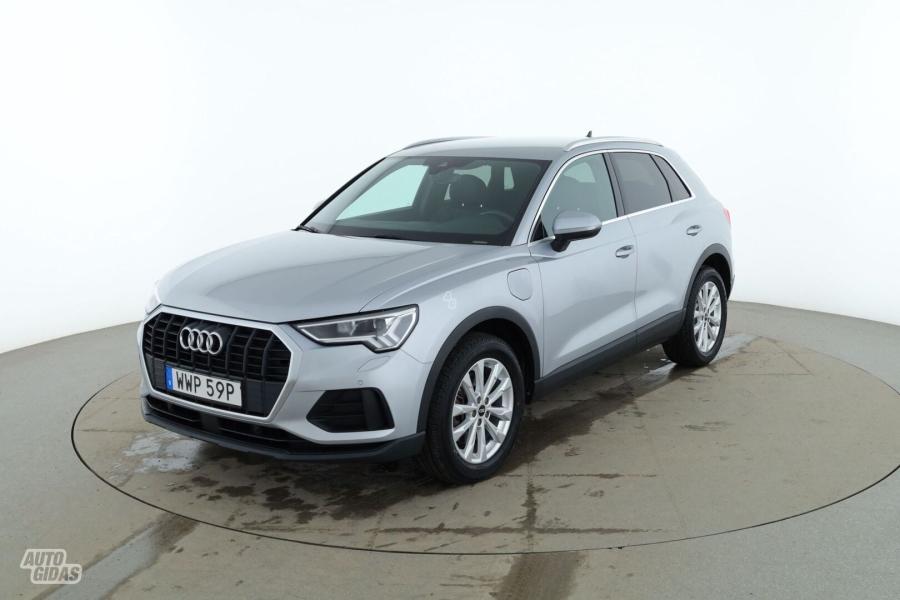 Pelēks Audi Q3 2021 Kauņa, ar dzinēja tilpumu 0.00 L un nobraukumu 57 tūkst. km par 32347 €, foto 1 vietnē AUTOMOTO.COM.LV