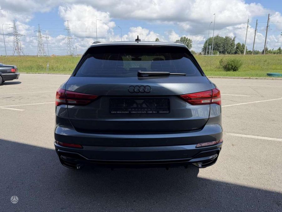 Grey Audi Q3 2021 in Siauliai, with an engine capacity of 1.97 L and mileage of 299 thousand km for 17400 €, photo 10 on AUTOMOTO.COM.LV