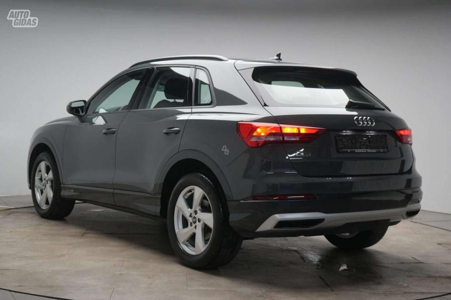 Grey Audi Q3 2022 in Kaunas, with an engine capacity of 1.50 L and mileage of 54 thousand km for 31072 €, photo 4 on AUTOMOTO.COM.LV