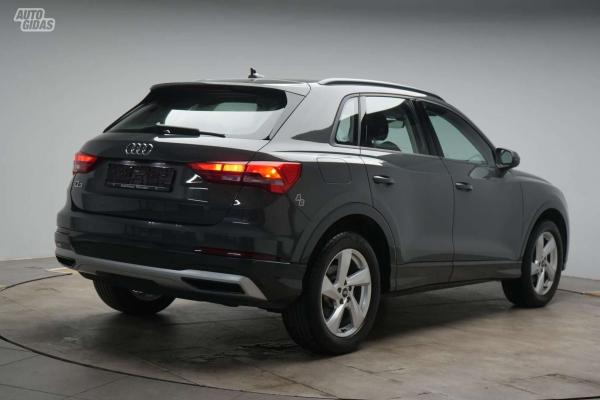 Pelēks Audi Q3 2022 Kauņa, ar dzinēja tilpumu 1.50 L un nobraukumu 54 tūkst. km par 31072 €, foto 5 vietnē AUTOMOTO.COM.LV
