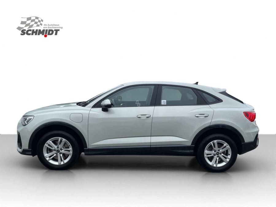 Pelēks Audi Q3 2022 Kauņa, ar dzinēja tilpumu 1.40 L un nobraukumu 24 tūkst. km par 32674 €, foto 3 vietnē AUTOMOTO.COM.LV