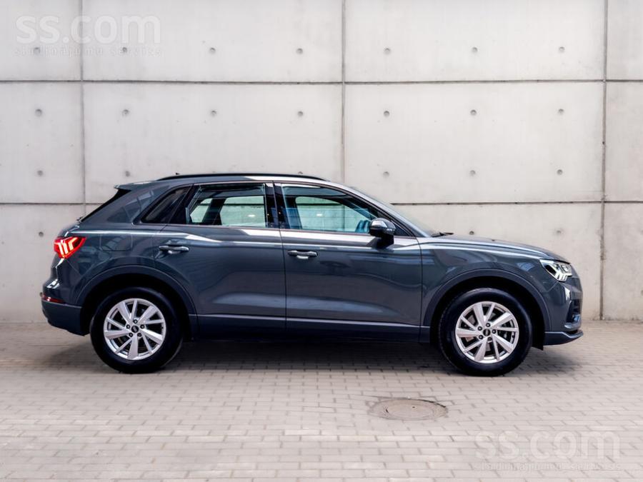 Pelēks Audi Q3 2022 Rīga, ar dzinēja tilpumu 1.50 L un nobraukumu 67 tūkst. km par 28900 €, foto 5 vietnē AUTOMOTO.COM.LV