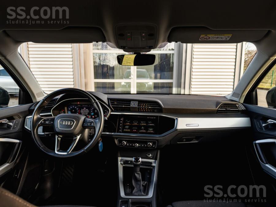 Pelēks Audi Q3 2022 Rīga, ar dzinēja tilpumu 1.50 L un nobraukumu 67 tūkst. km par 28900 €, foto 29 vietnē AUTOMOTO.COM.LV