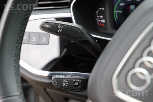 Pelēks Audi Q3 2022 Tukums, ar dzinēja tilpumu 1.40 L un nobraukumu 42 tūkst. km par 27000 €, foto 10 vietnē AUTOMOTO.COM.LV