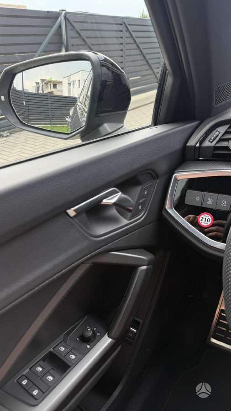 Pelēks Audi Q3 2022 Viļņa, ar dzinēja tilpumu 1.40 L un nobraukumu 147 tūkst. km par 23790 €, foto 16 vietnē AUTOMOTO.COM.LV